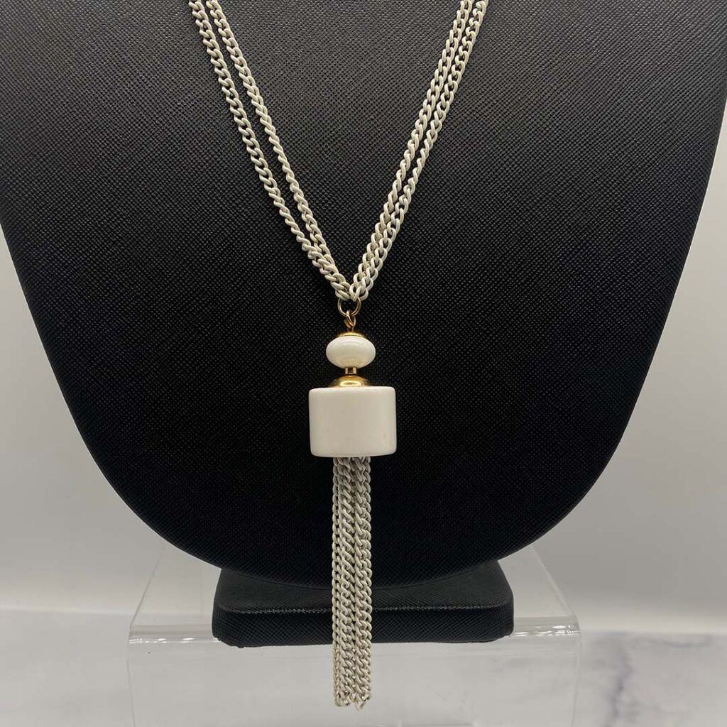 Vintage 1970s Monet MOD White Pendant Necklace - Vintage Jewerly Collect