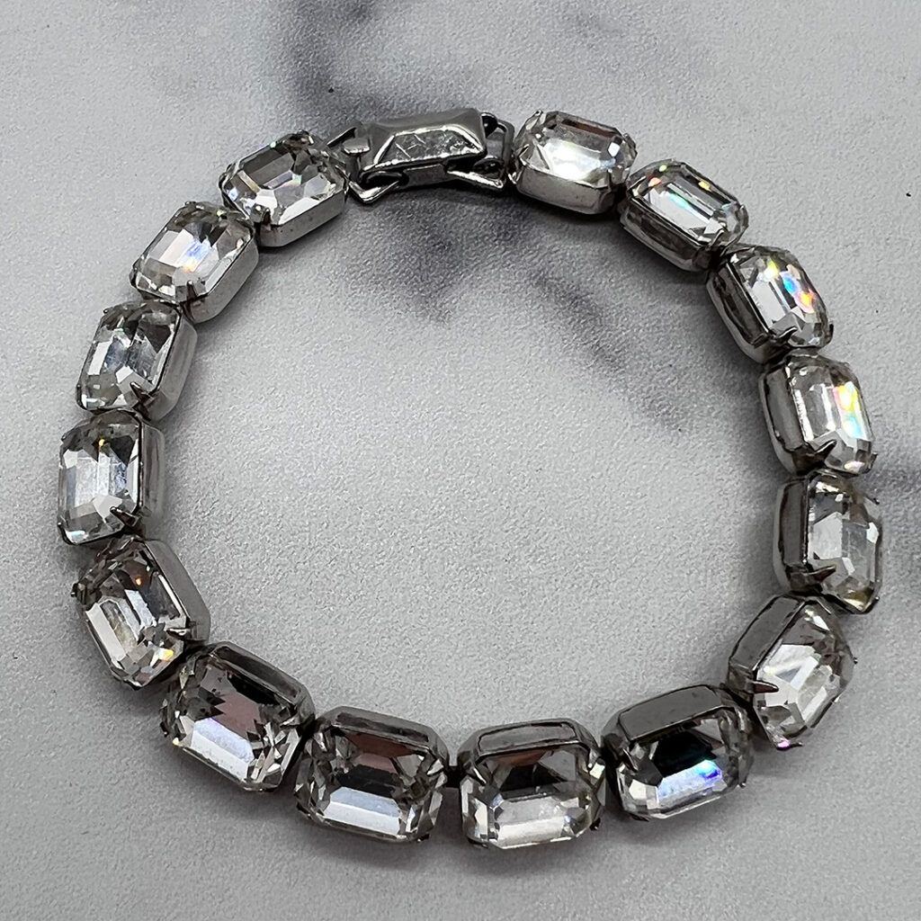 Vintage Weiss Emerald-cut Rhinestone Bracelet - Vintage Jewerly Collect